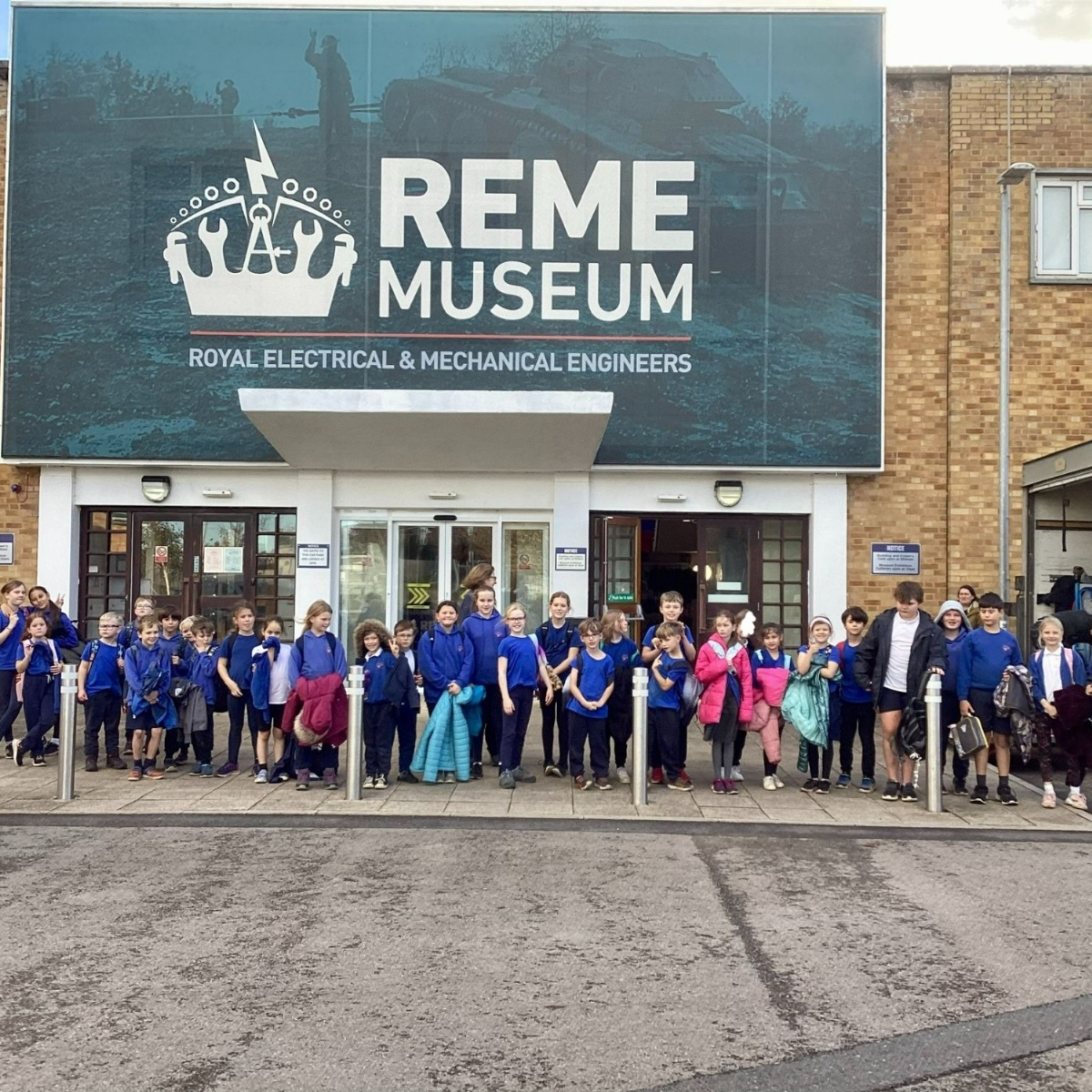 Stanton St Quintin - Whole School Trip to REME museum
